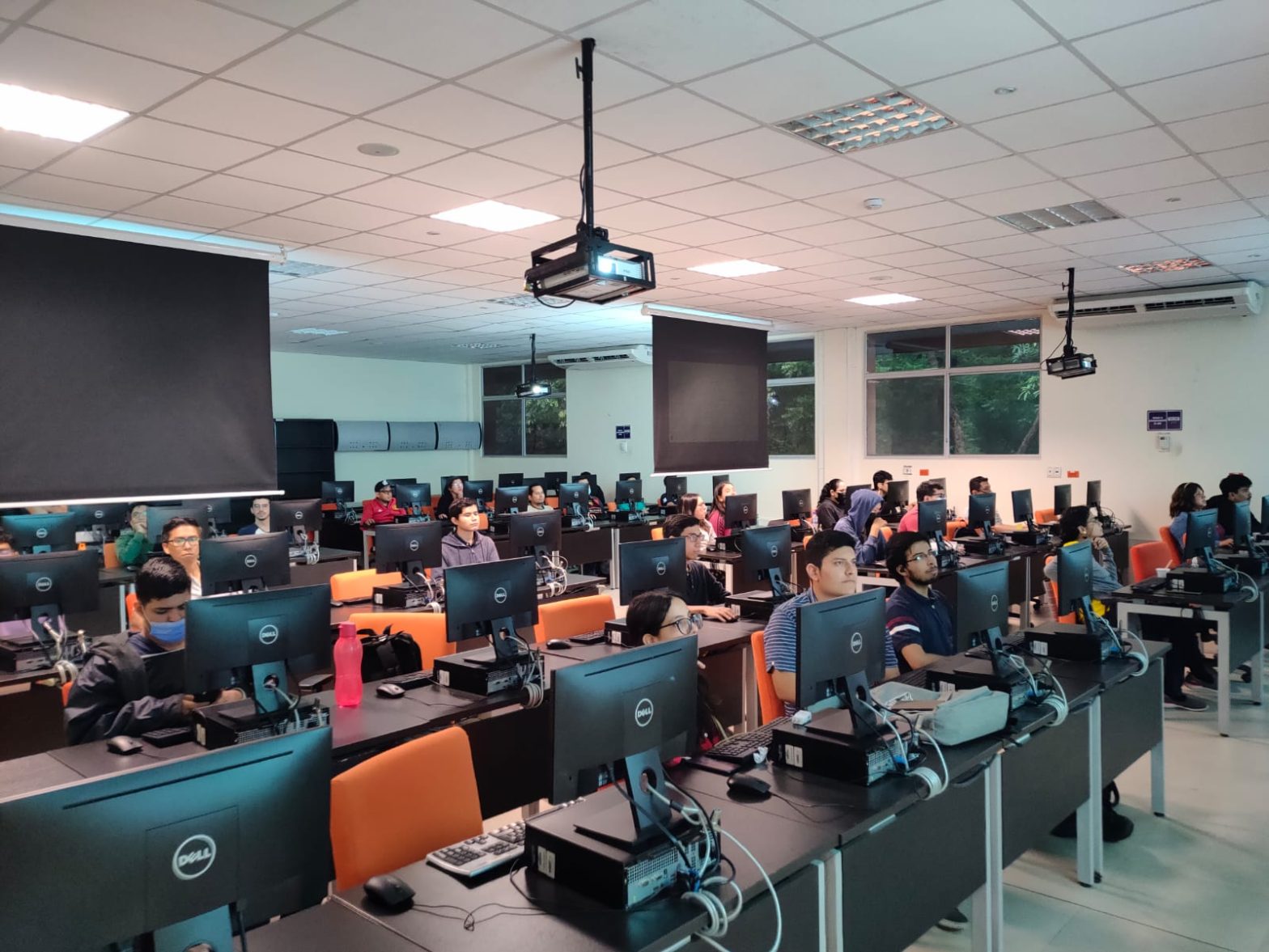 Business Analytics - Coding Bootcamps ESPOL